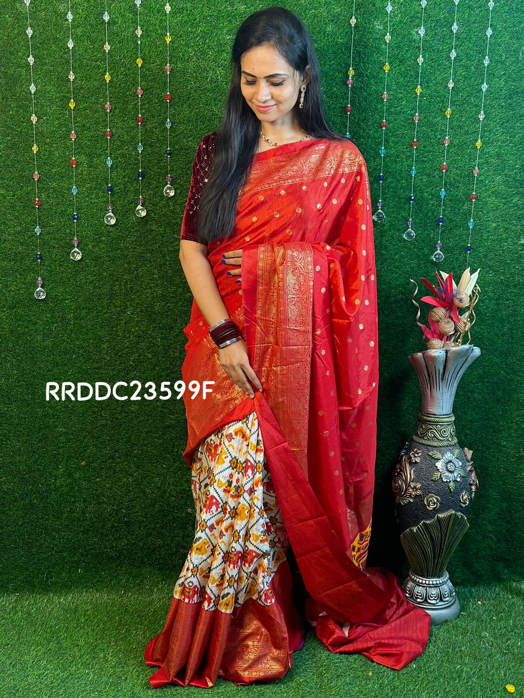 Below899 – Rishi Boutique