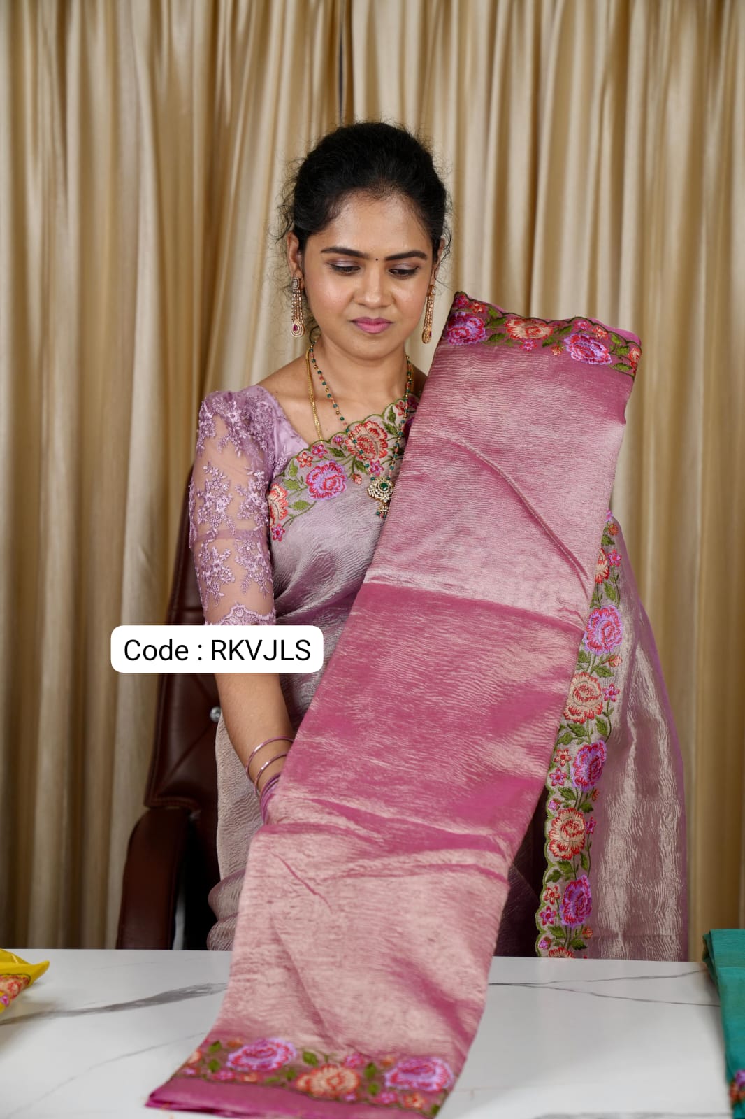 Crushed tissue saree with cutwork border prebook🥳 – Rishi Boutique